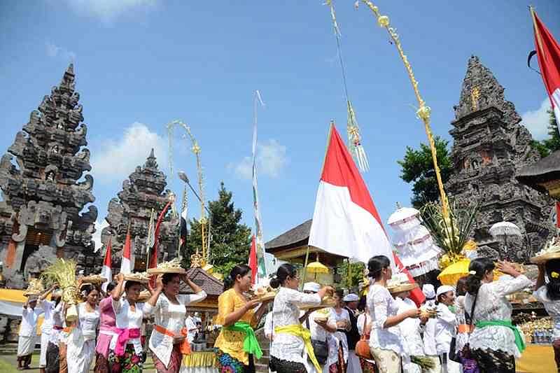 8 Juli, Puncak Piodalan di Pura Mandara Giri Semeru Agung | BALIPOST.com