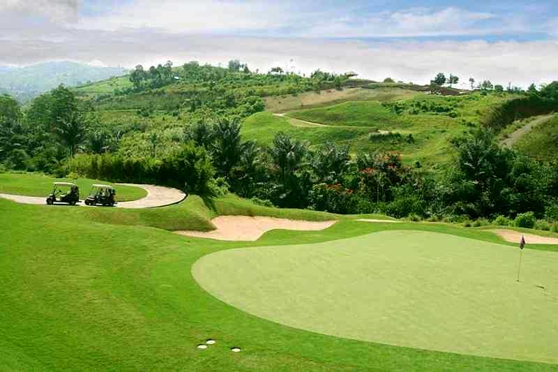 Promosikan Padang Golf Jakarta-Bandung, Famtrip Kemenpar Bawa 6 Negara ...