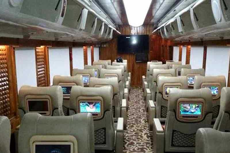 Kereta Api Wisata Beri Pengalaman Berbeda Wisatawan | BALIPOST.com