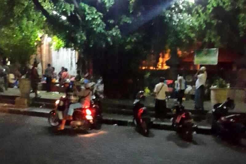 Dikritisi, Masih Banyak Kendaraan Parkir di Jalan Gajah Mada | BALIPOST.com Dikritisi, Masih Banyak Kendaraan Parkir di Jalan Gajah Mada | BALIPOST.com