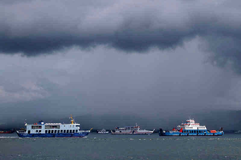 Cuaca Buruk di Selat Bali, KMP Pelangi Nusantara Kandas | BALIPOST.com