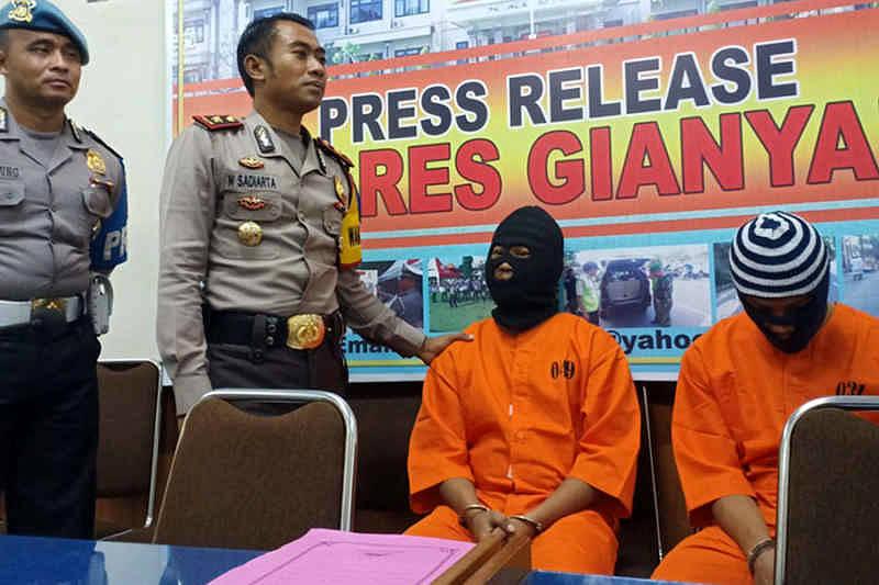 Dua Penyalahguna Narkoba Ditangkap | BALIPOST.com Dua Penyalahguna Narkoba Ditangkap | BALIPOST.com