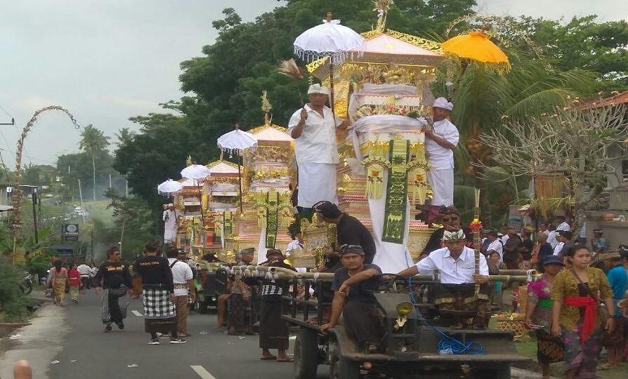 Lokasi Hingga 5 Kilometer, Wadah di Ngaben Massal Bedha Diangkut Mobil ...