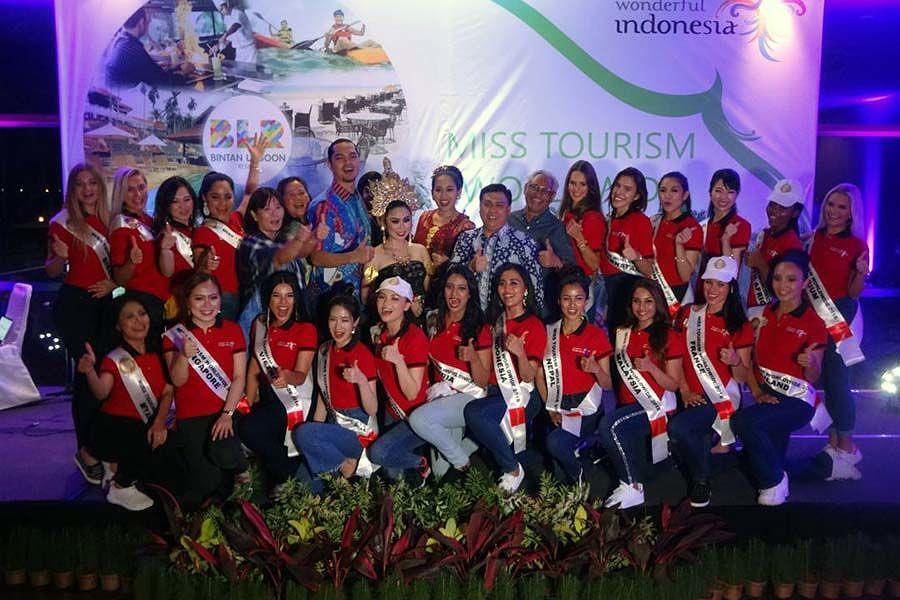 Puluhan Wanita Cantik Berebut Gelar Miss Tourism Worldwide di Batam ...