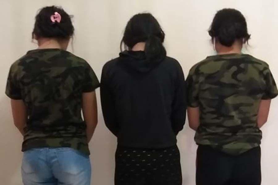 Penganiayaan Viral, 3 Remaja Perempuan Diamankan | BALIPOST.com Penganiayaan Viral, 3 Remaja Perempuan Diamankan | BALIPOST.com