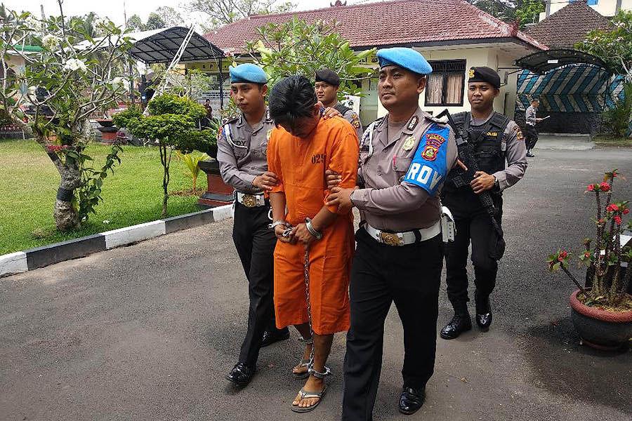 Lepas dari Penjara, Pria Pengangguran Jadi Kurir Narkoba | BALIPOST.com Lepas dari Penjara, Pria Pengangguran Jadi Kurir Narkoba | BALIPOST.com