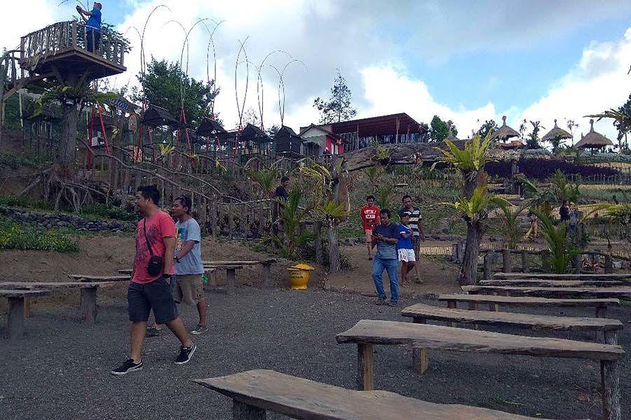 Munduk Ngandang, Sajikan Bentangan Alam Pegunungan di Besakih ...