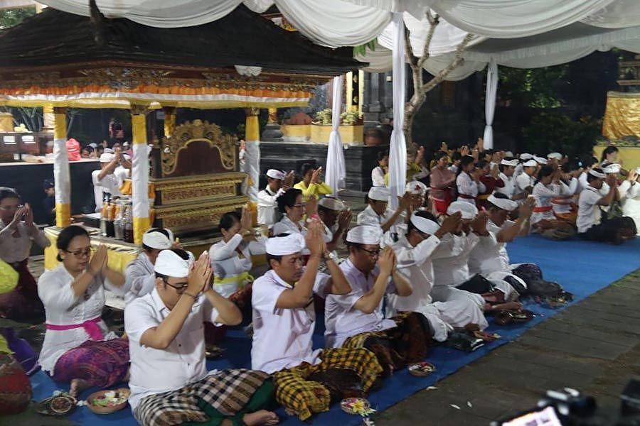 Pelaksanaan Siwaratri di UNHI Berlangsung Khusyuk | BALIPOST.com