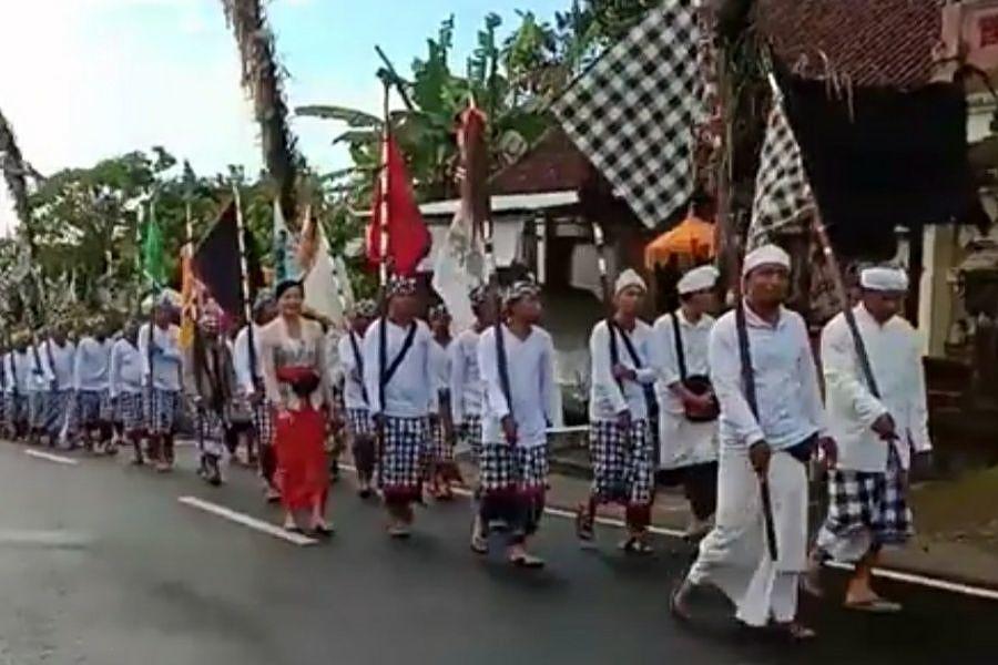 Rangkaian Pangurip Gumi, Pengayah Pundut Pengawin ke Pura Batukaru ...