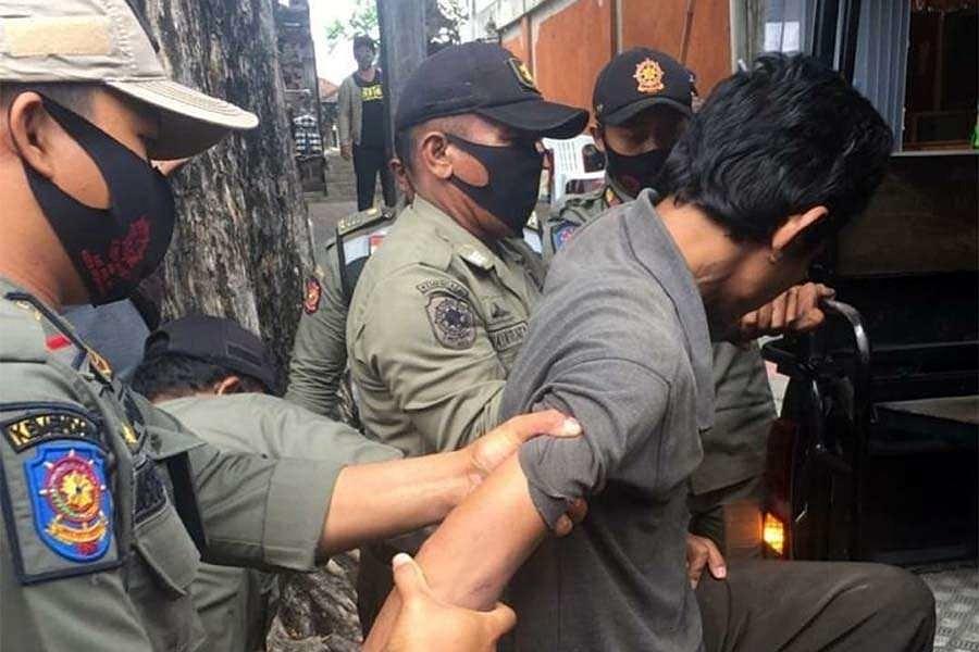 ODGJ Ngamuk Bawa Sajam Diamankan | BALIPOST.com