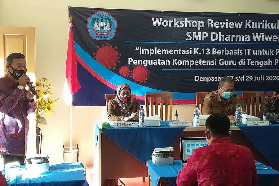 Workshop Review’’ K-13 SMP Dharma Wiweka | BALIPOST.com
