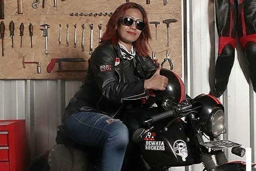 Dunia Motor Identik dengan Kaum Adam? Gak Juga, Simak Kisah "Lady ...