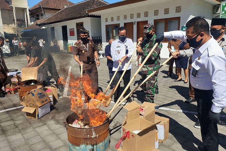 Kejari Denpasar Musnahkan Narkoba Senilai Puluhan Miliar Rupiah | BALIPOST.com