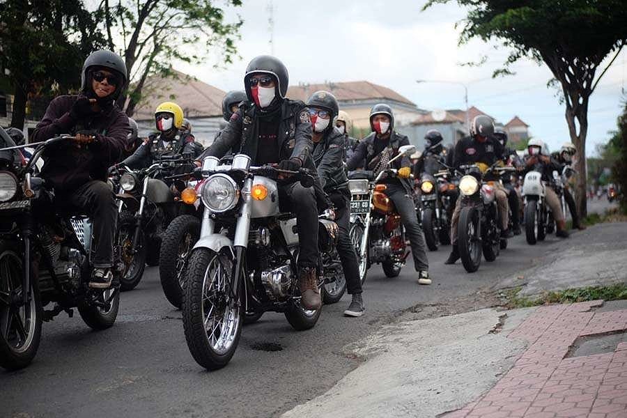"Riders" Gelar Touring Kemerdekaan dan Berbagi dengan Anak Yatim ...