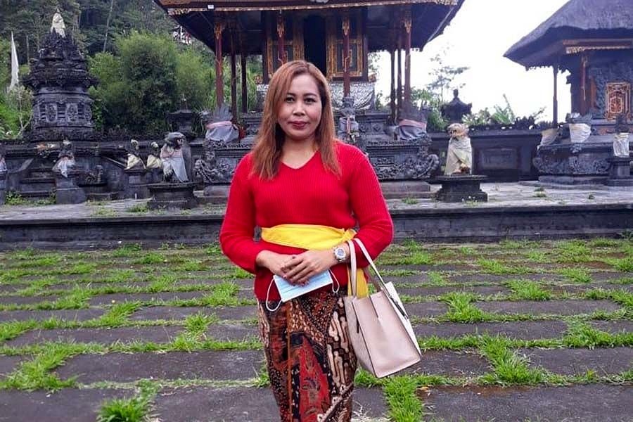 DWP Unud Tanam Pohon dan Mareresik di Pura Ulun Danu Bulian | BALIPOST.com