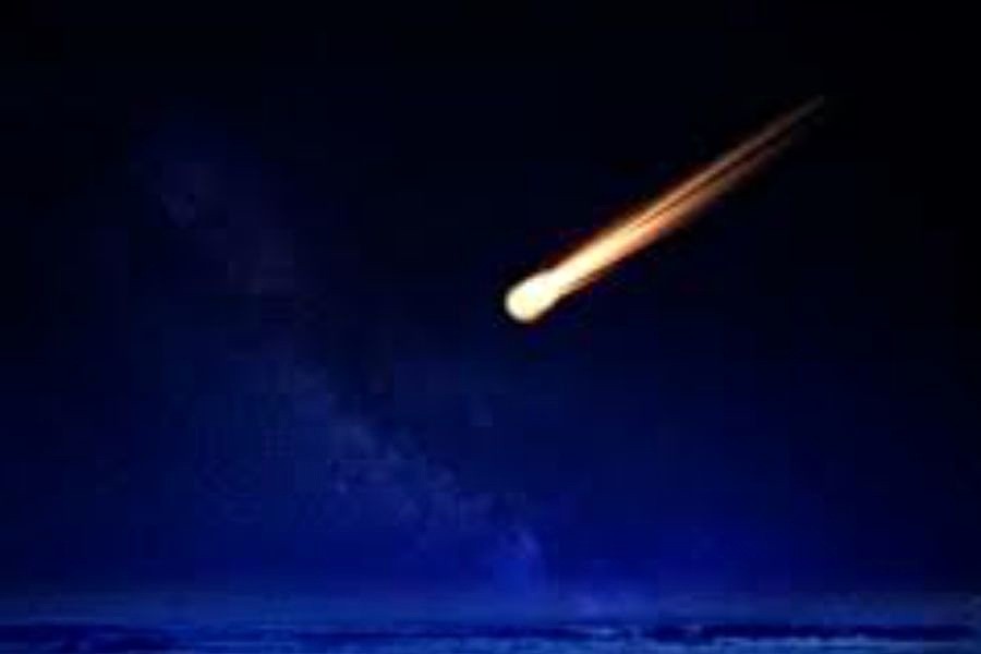 Dugaan Jatuhnya Meteor Timbulkan Suara Ledakan di Buleleng, Ini Kata ...