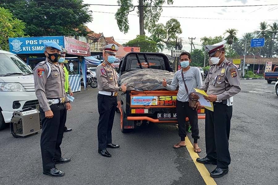Masih Ada Pemotor Tak Gunakan Masker, Polres Badung Lakukan Ini | BALIPOST.com