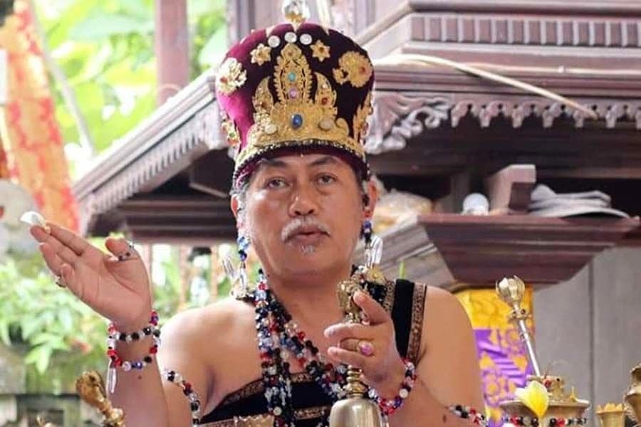 Ida Rsi Nabe Bhujangga Waisnawa Lingga Puja "Lebar" | BALIPOST.com