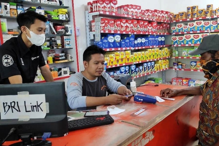 Berawal Gerai Pulsa, Kini Agen BRILink Ini Punya Minimarket | BALIPOST.com