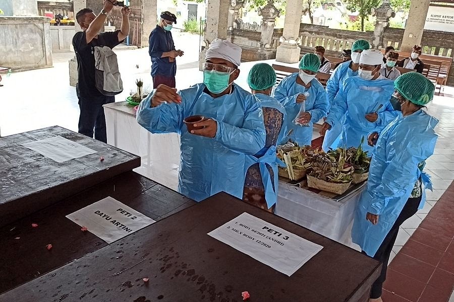 Puluhan Jenazah Terlantar Dikremasi RSUP Sanglah | BALIPOST.com