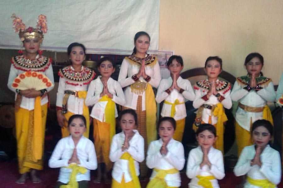 Desa Adat Abangsongan Lestarikan Tari Gandrung Pingit | BALIPOST.com