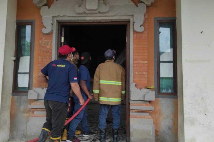 Gedung Perpustakaan SDN 2 Mas Ubud Terbakar, Kerugian Puluhan Juta ...