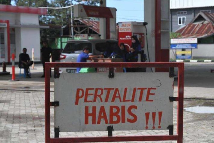 Warga Keluhkan Kelangkaan Pertalite 2 Minggu Terakhir, Pertamina Angkat ...