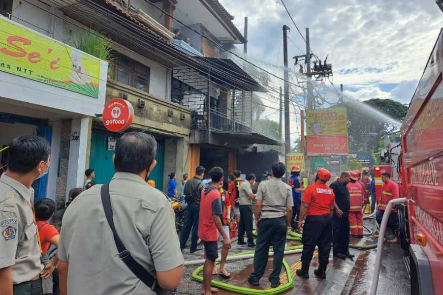 Restoran Khas NTT Dilalap Api | BALIPOST.com