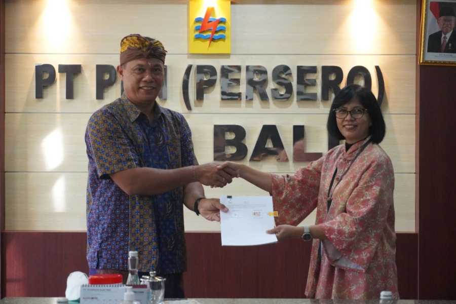 Mulai Agustus, Kantor PLN se-Bali Gunakan PLTS Atap | BALIPOST.com