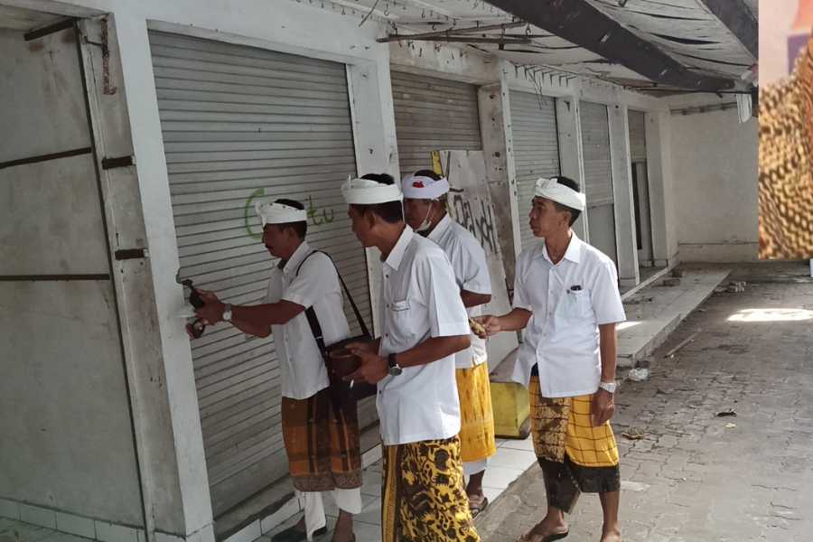 Hari Ini Pasar Seni Kuta Dibongkar, Diawali Prosesi "Nyapuh" | BALIPOST.com