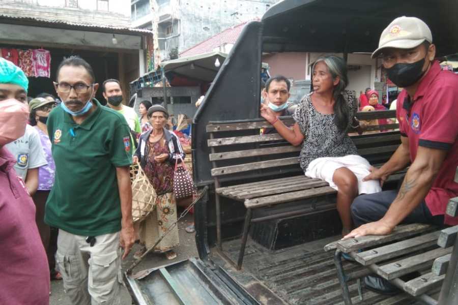 Ngamuk dan Resahkan Warga, Satpol PP Amankan ODGJ | BALIPOST.com