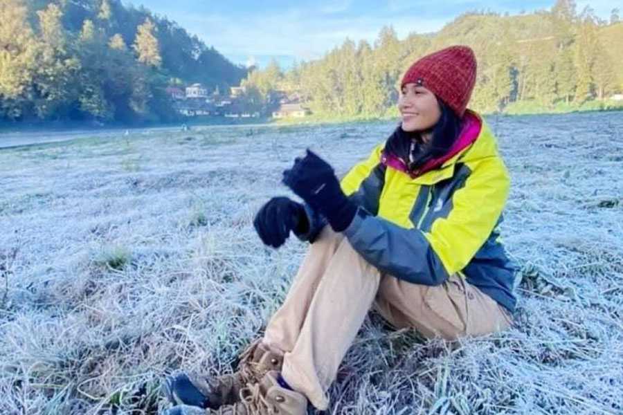 Embun Salju Di Kaki Gunung Semeru Menjadi Daya Tarik Wisatawan 1 ...