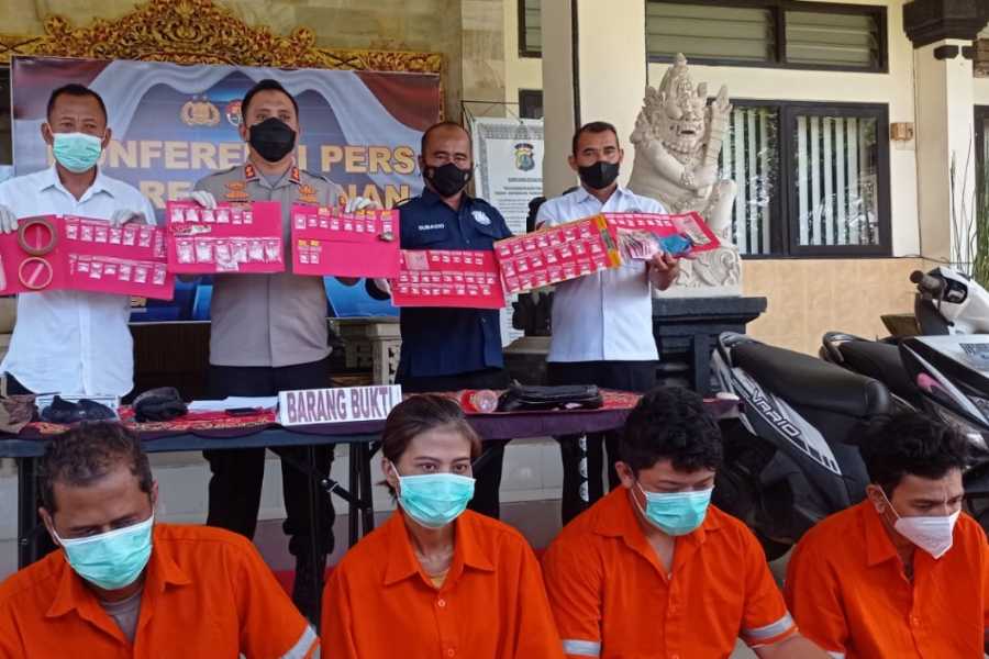 Pasangan Janda Duda Diciduk 1 | BALIPOST.com