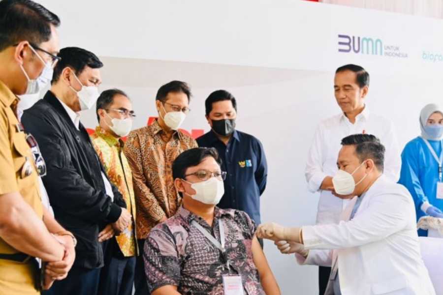 Penyuntikan Perdana Vaksin IndoVac Disaksikan Presiden | BALIPOST.com