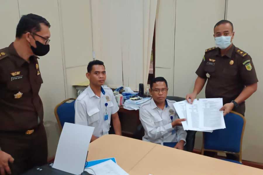 Ruangan Wakil Rektor Unud Ikut Digeledah, Ratusan Dokumen Disita 1 ...