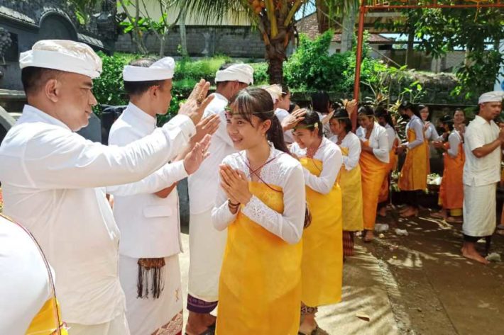 SMAN 2 Mendoyo Gelar Sisya Upanayana | BALIPOST.com