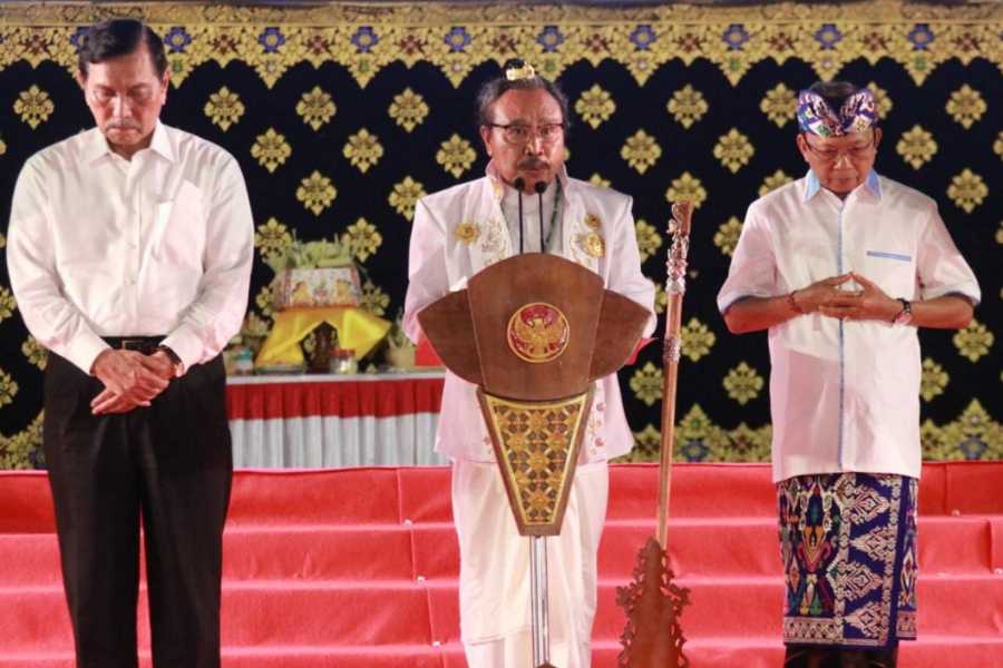 Menko Marves dan Gubernur Koster Doa Bersama dengan 150 Ribu Masyarakat ...