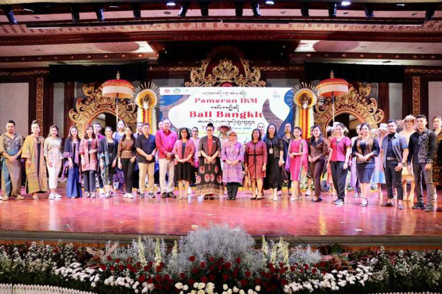 Transaksi Pameran IKM Bali Bangkit Tahap 8 Tahun 2022 Mencapai Rp 2 ... Transaksi Pameran IKM Bali Bangkit Tahap 8 Tahun 2022 Mencapai Rp 2 ...
