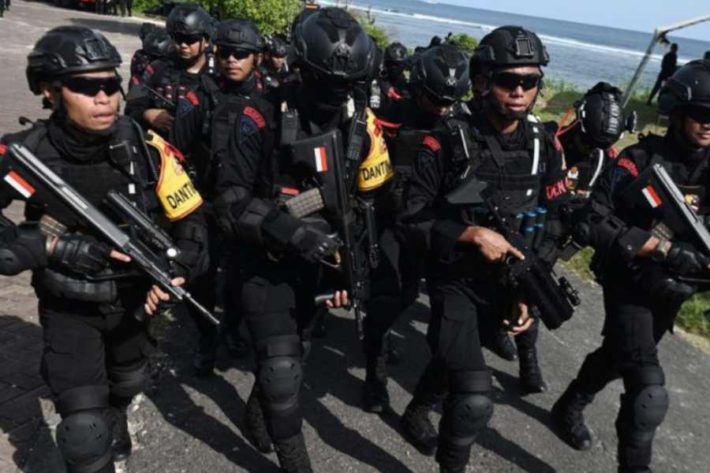 Amankan Delegasi dan KTT G20, Ditpamobvit Baharkam Kenakan Setelan ...