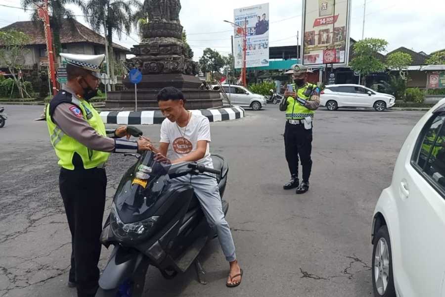 Dua Hari Operasi Zebra di Bangli, Puluhan Pengendara Ditegur | BALIPOST.com
