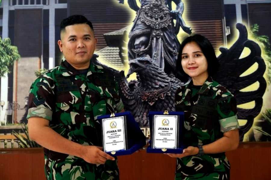 Anggota Pendam Juara Lomba Penulisan Esai Penerangan TNI AD | BALIPOST.com