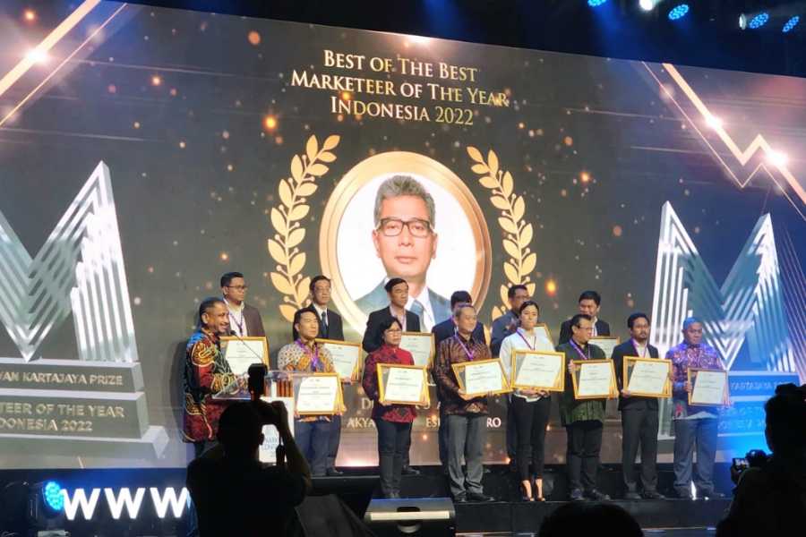 Dirut BRI Sunarso Dinobatkan sebagai “Best of The Best” Marketeer of ...