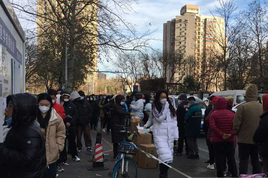 Pemerintahnya Longgarkan "Nol-COVID-19", Warga China Bingung | BALIPOST.com