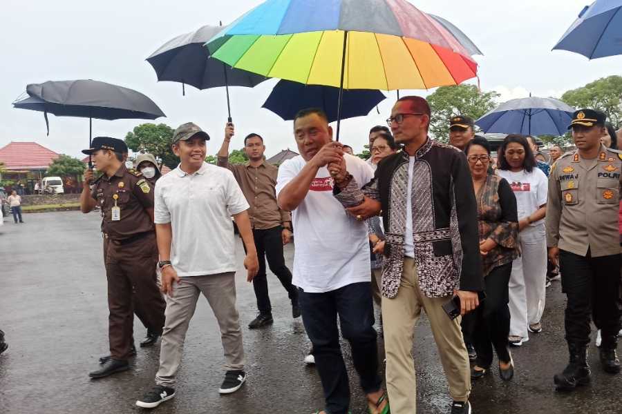 Menparekraf Sebut Kunjungan Wisatawan ke Bali Lampaui Target, Terpusat ... Menparekraf Sebut Kunjungan Wisatawan ke Bali Lampaui Target, Terpusat ...