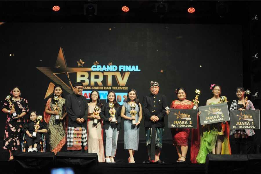 Zinnia Raih Juara BRTV Bali TV 2022 | BALIPOST.com