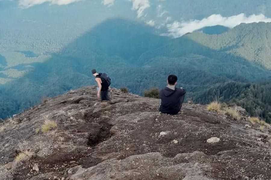 Wacana Jadikan Gunung Kawasan Suci Tuai Kekecewaan Pemandu Pendakian ...