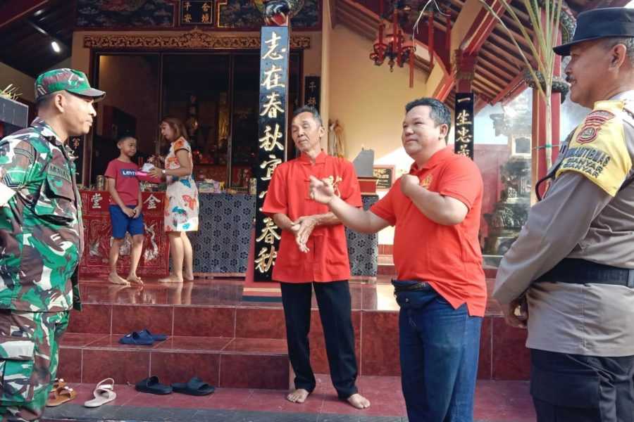 Polres Gianyar Amankan Perayaan Imlek di Konco Cong Po Kong Bio ...