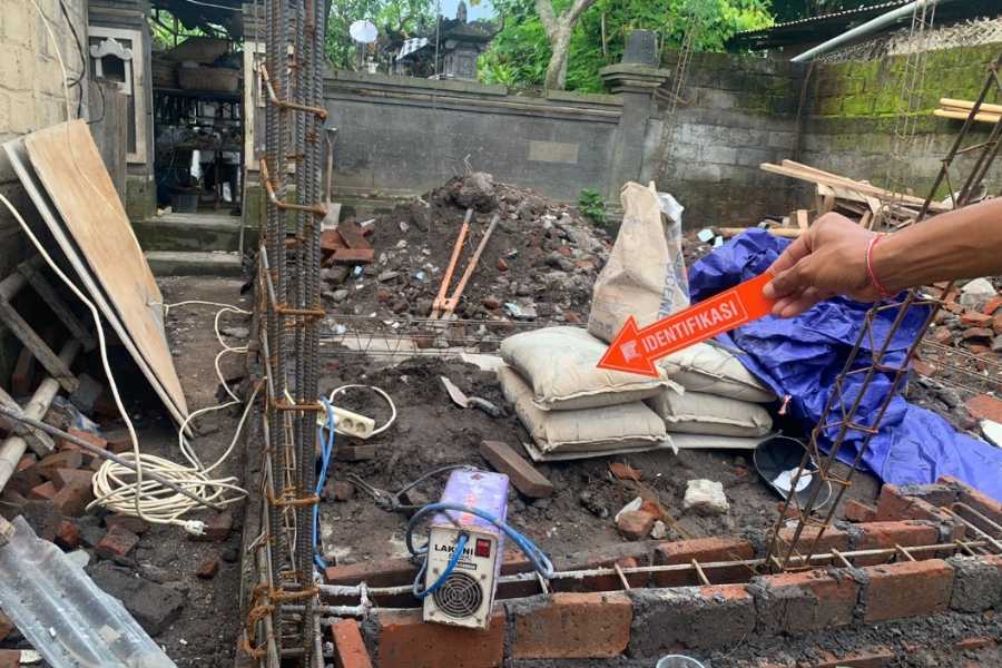 Kesetrum Saat Ngelas Besi, Buruh Bangunan Tewas 1 | BALIPOST.com