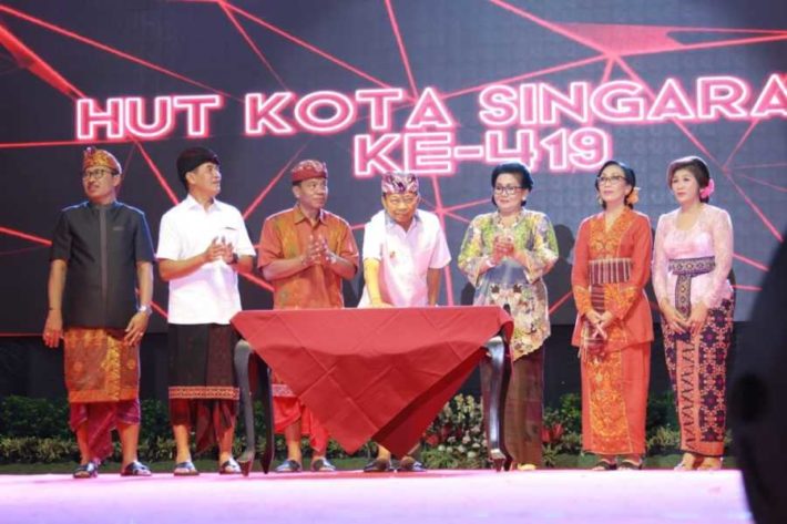 HUT ke-419 Singaraja, Gubernur Koster Gelorakan Jiwa Keteladanan Ki Barak Panji Sakti | BALIPOST.com