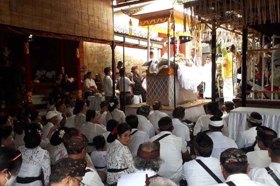 Prosesi "Malelet" Awali Pelebon Raja Denpasar IX | BALIPOST.com